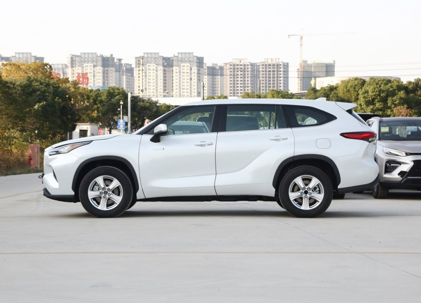 GAC Toyota Highlander - www.syndyglobal.com